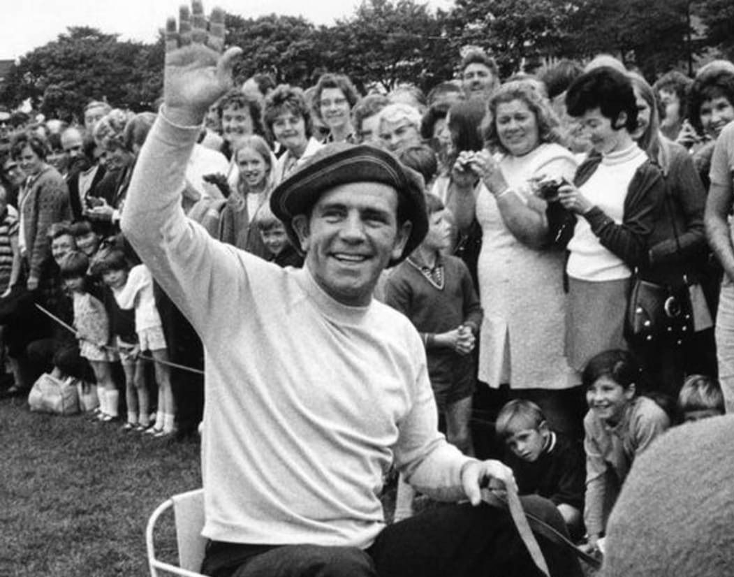 Hello, Comrades! – Class Consciousness Project